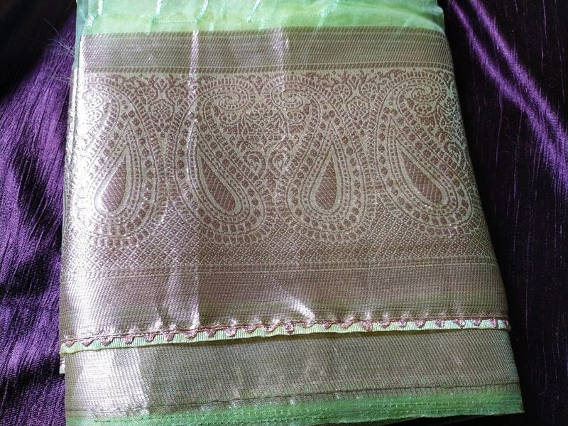 Women > Sarees | Raksha Bandhan Special Green Saari | Freeup